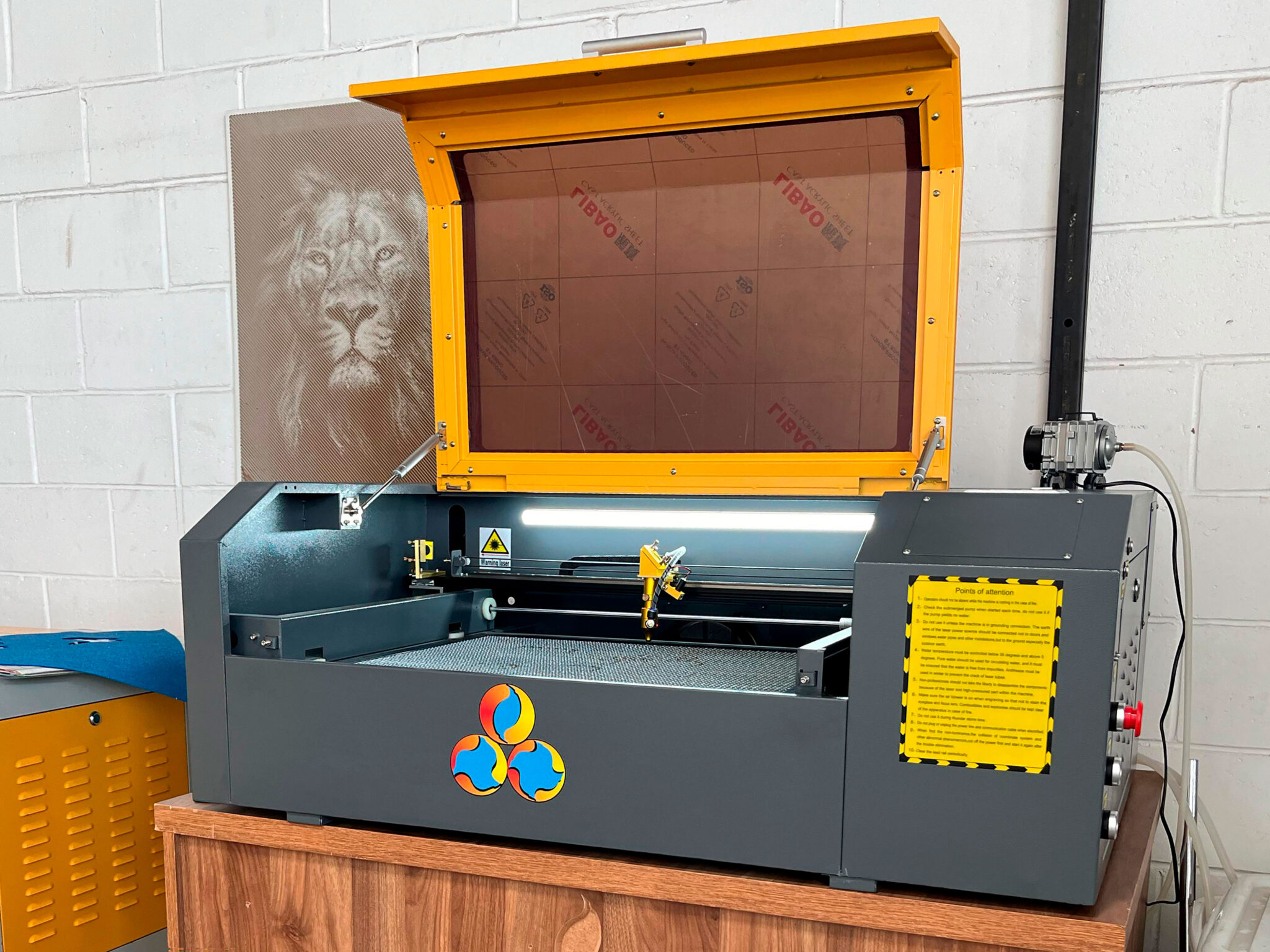 Laser L6040 50W - Delta CNC